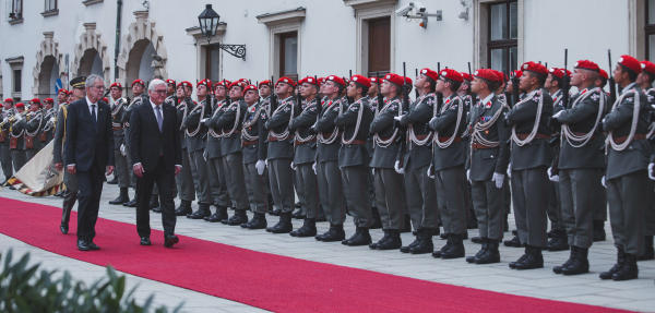Die Garde: Ehre und Pflicht seit 1957 | Heute.at