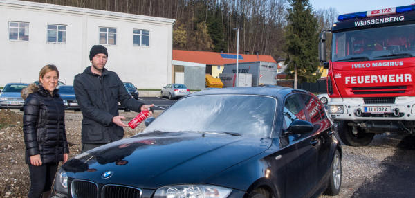 Auto brannte: Mutter und Baby (18 Monate) gerettet - Österreich | heute.at