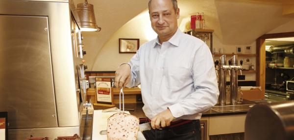Andreas Schieder beim Leberkaspepi | Heute.at