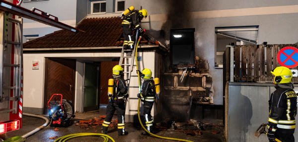 Brandstiftung! Mieter in Ansfelden in Angst - Österreich | heute.at