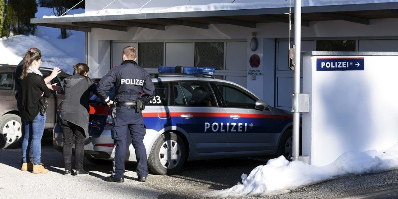 Kärnten – Alko-Lenkerin (55) kracht in Schnee-Traktor | Heute.at