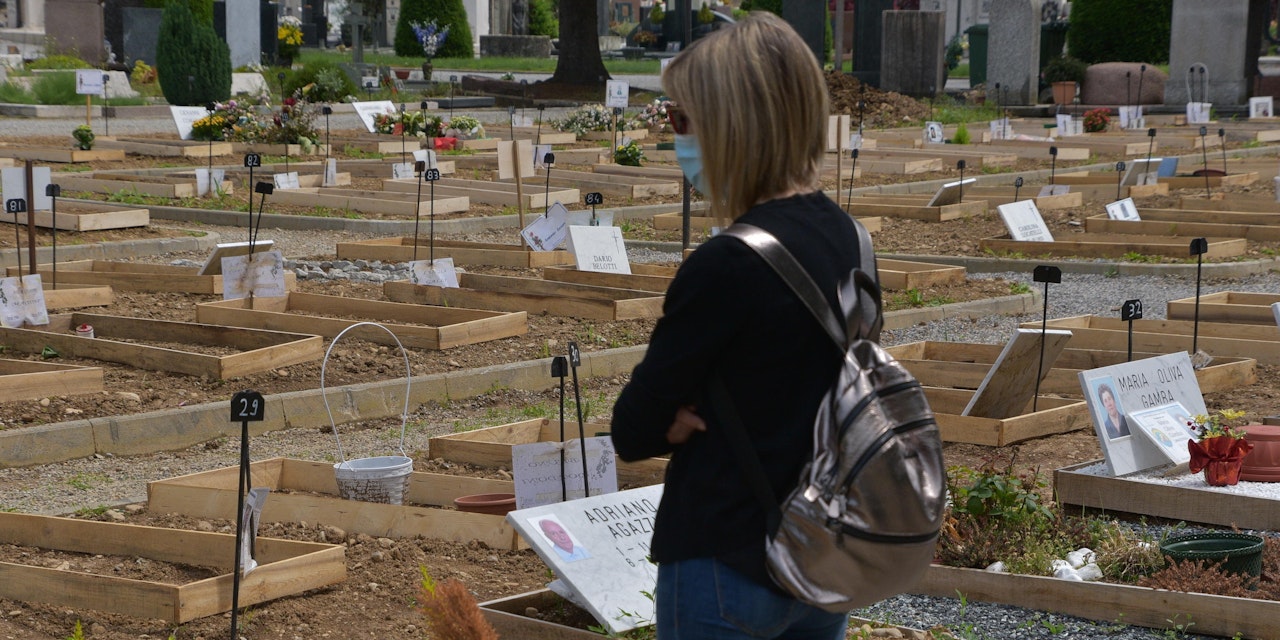 Welt – 60 Tage nach Leichen-Konvoi: Friedhof Bergamo geöffnet | Heute.at