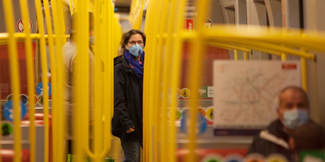 Coronavirus – Kommt das Redeverbot in den Öffis auch bei uns? | Heute.at
