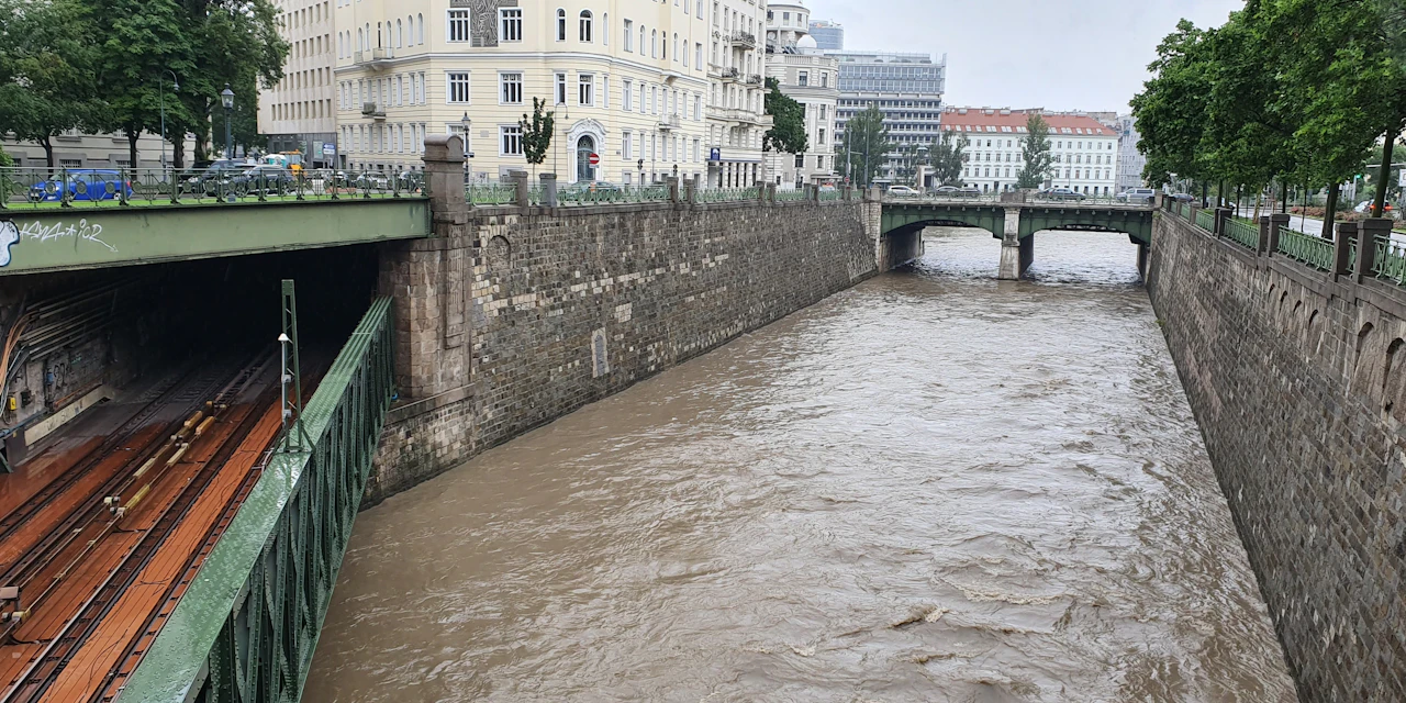 Wien – Video: Wienfluss wird zum reißenden Strom | Heute.at