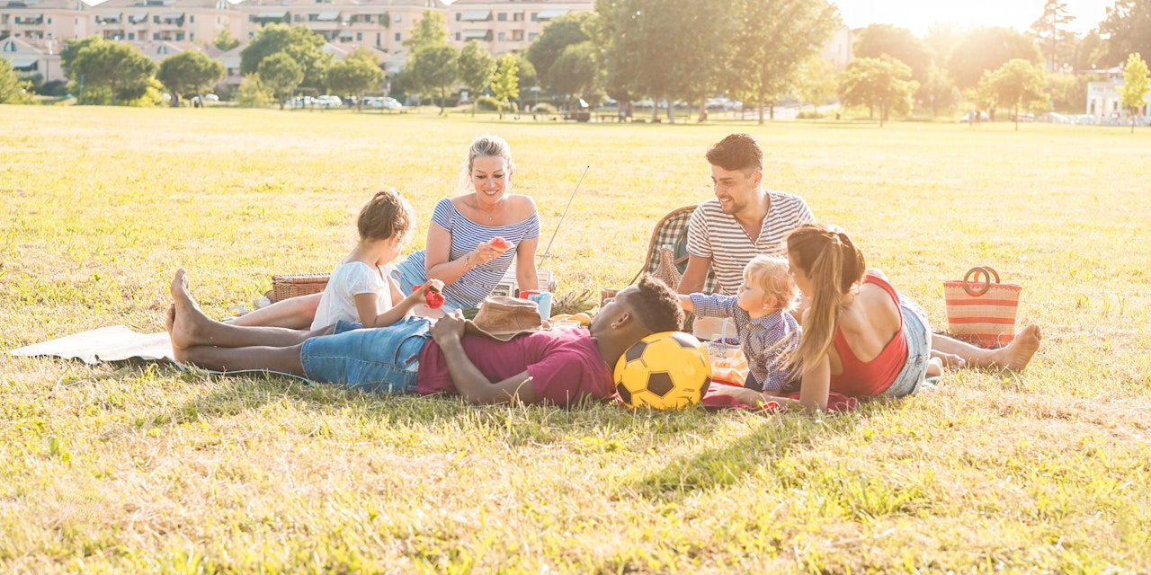 Genuss – Warum das Picknick im Grünen voll im Trend liegt | Heute.at