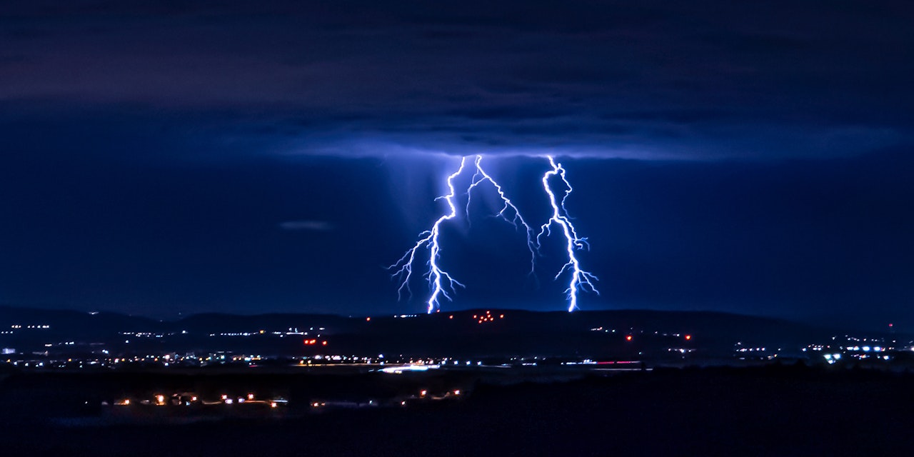 Wetter – Gewitter ließ es 40.000 Mal über Österreich blitzen | Heute.at