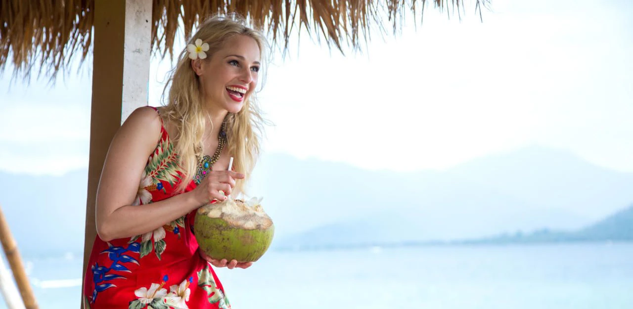Szene – TV-Lady Silvia Schneider taucht auf Bali ab | Heute.at