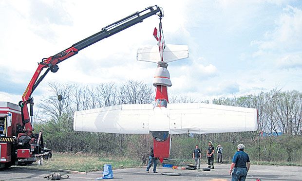 Österreich – Flugzeug mit Looping aus dem Stand | Heute.at