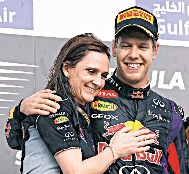 Sport – Gill Jones - Diese Frau verleiht "Super-Seb" Flügel | Heute.at