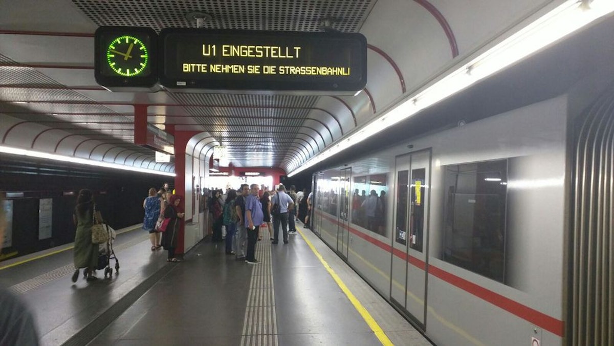 Österreich – Polizei-Einsatz: U1 Reumannplatz für 45 Minuten gesp ...