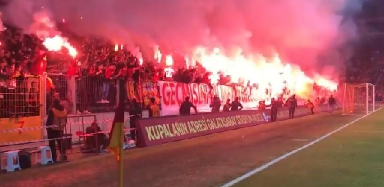 Sport – Pyro-Inferno! 27.000 Gala-Fans feiern vor dem Derby | Heute.at