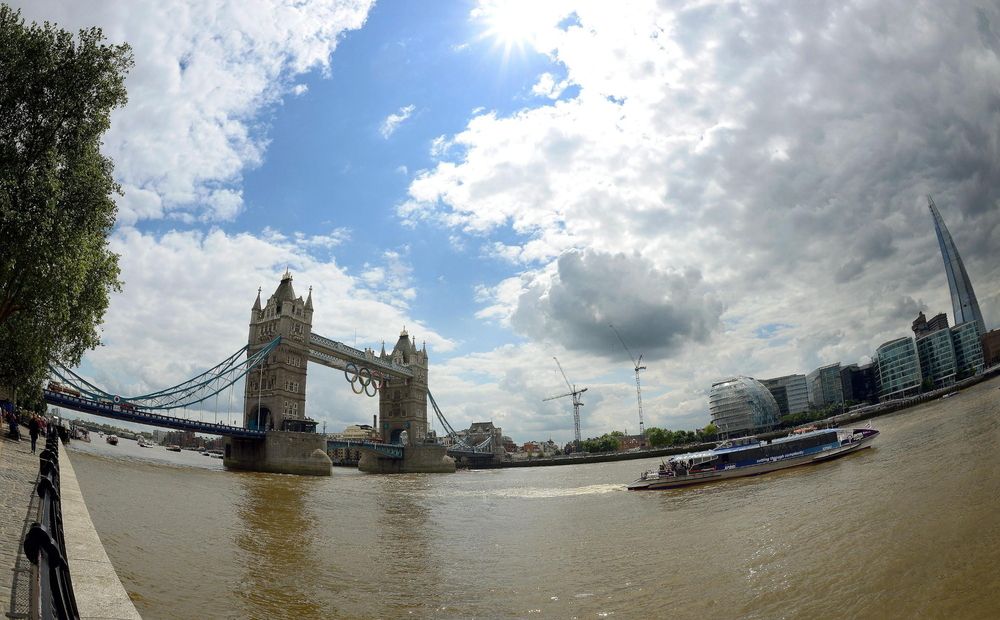 Sport – Taxler sprang von Londoner Tower Bridge | Heute.at