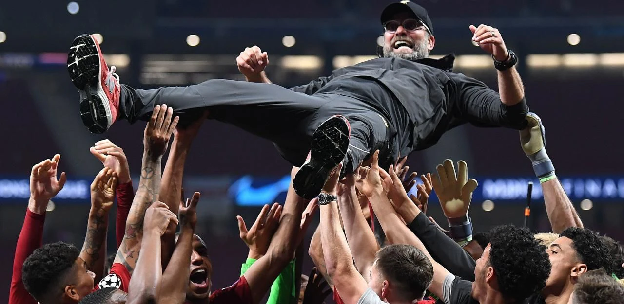 Sport – Liverpool-Fans fordern Statue für Jürgen Klopp | Heute.at