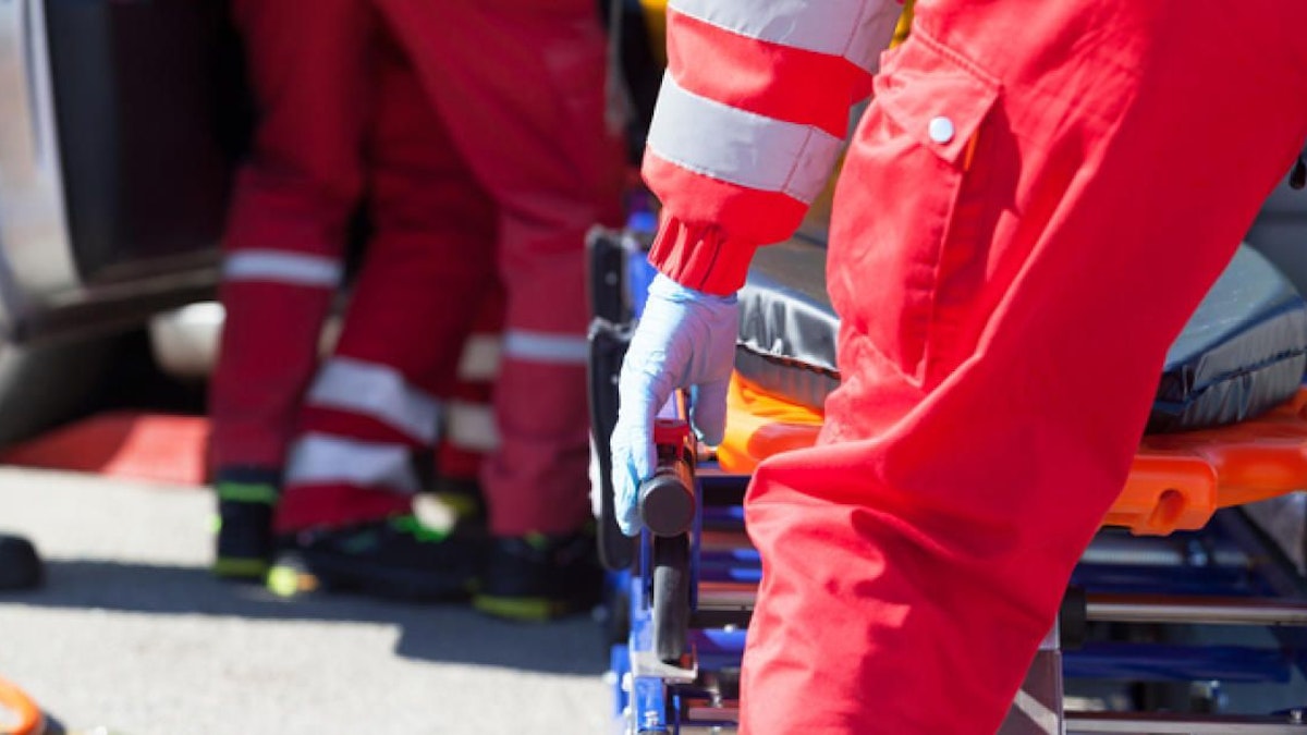 Bursch (17) schwer verletzt – Alko-Lenkerin (36) kracht in jungen Moped-Fahrer | Heute.at