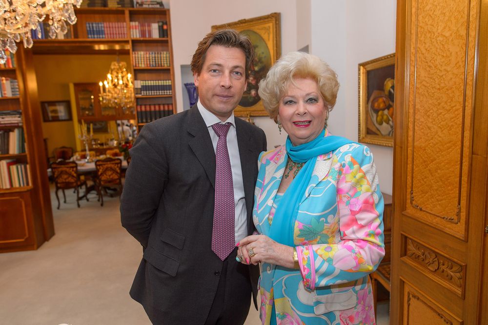 Szene – Birgit Sarata bittet zum Tanz | Heute.at