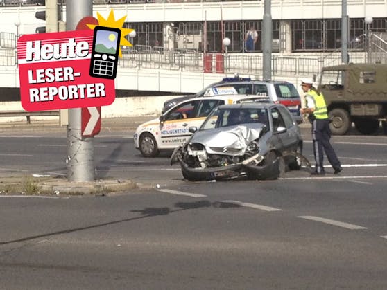 Auto kollidiert mit Straßenbahn - Community | heute.at