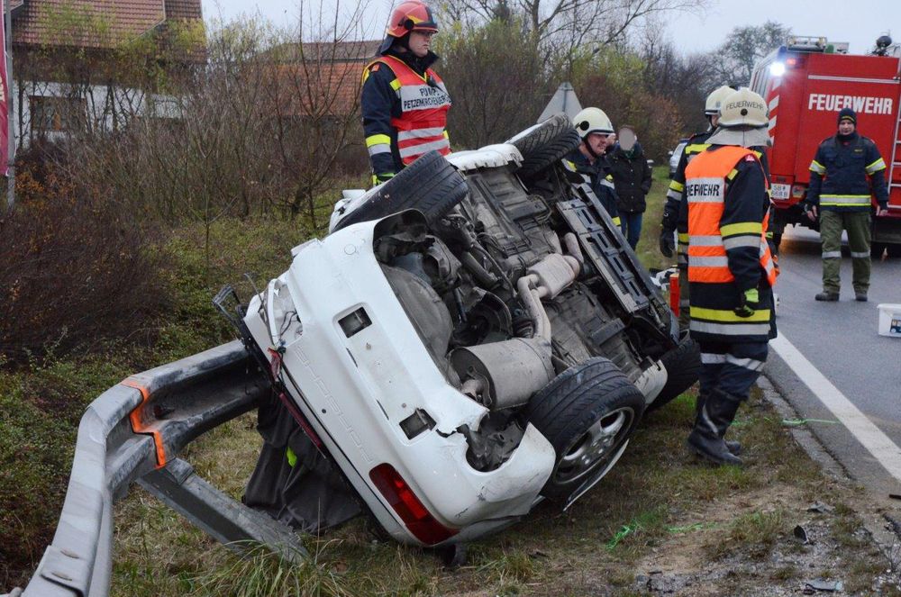 Österreich – Schwerer Unfall mit Porsche forderte vier Verletzte | Heute.at