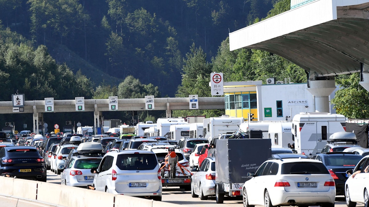 Staus auf A2, A9, A10, und A13 – Streik legt Urlaubsverkehr in Österreich komplett lahm | Heute.at