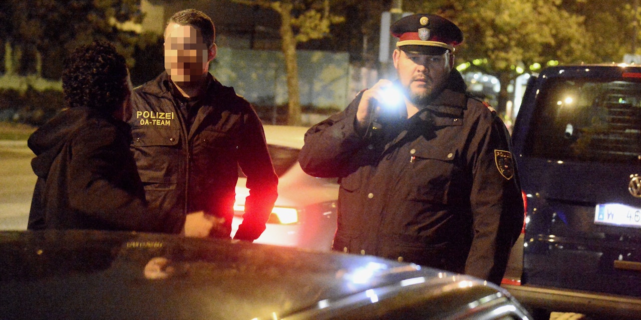 Oberösterreich – Raser (21) will Freundin "ins Krankenhaus bringen ...