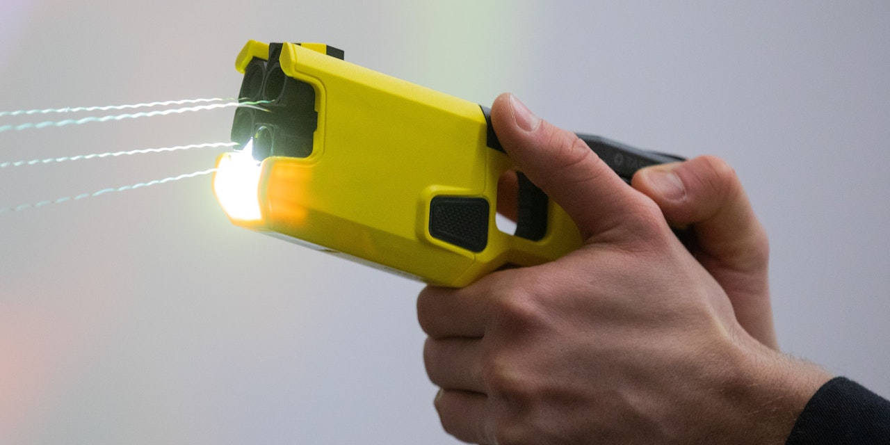 Wien – Wiener Polizeibeamte tasern Messermann in Meidling | Heute.at