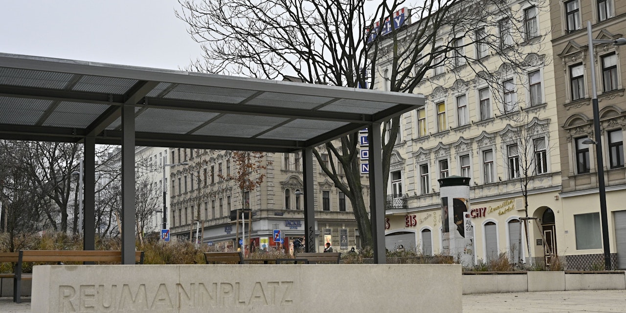 Wien – Polizei schnappt Mann mit Fake-Ausweis am Reumannplatz | Heute.at