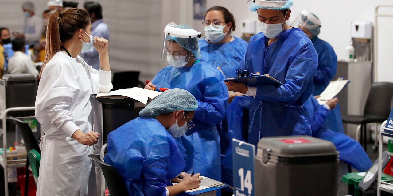 Welt – Impf-Vorreiter meldet neuen Rekord an Neuinfektionen | Heute.at