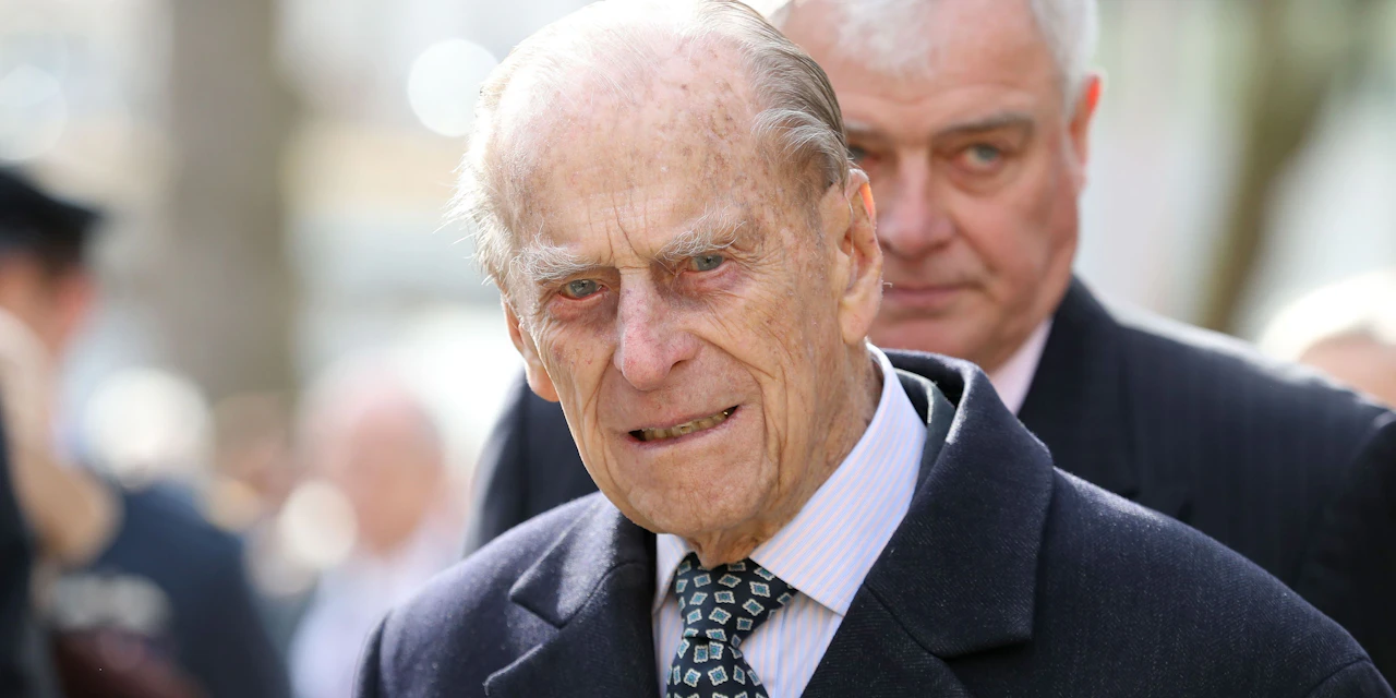 People – Herz-OP! Große Sorge um Prinz Philip (99) | Heute.at