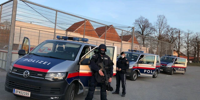 Einsatzkommando Cobra | heute.at #100058055 Tag