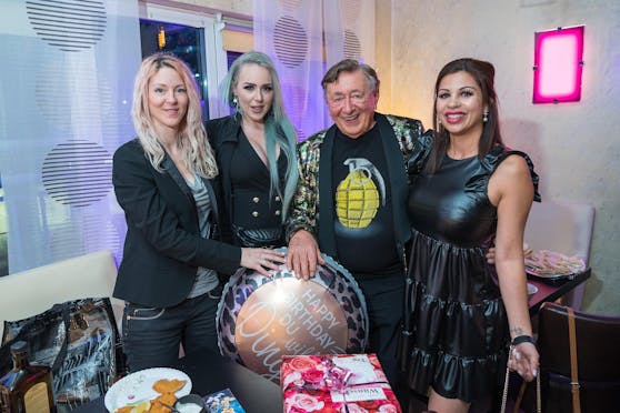 Lugner nach "Wildsau"-Party: "DAS bleibt geheim" - People | heute.at