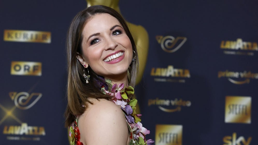 Teilt News mit Fans – ORF-Comeback nach nur 5 Monaten Babypause für ...