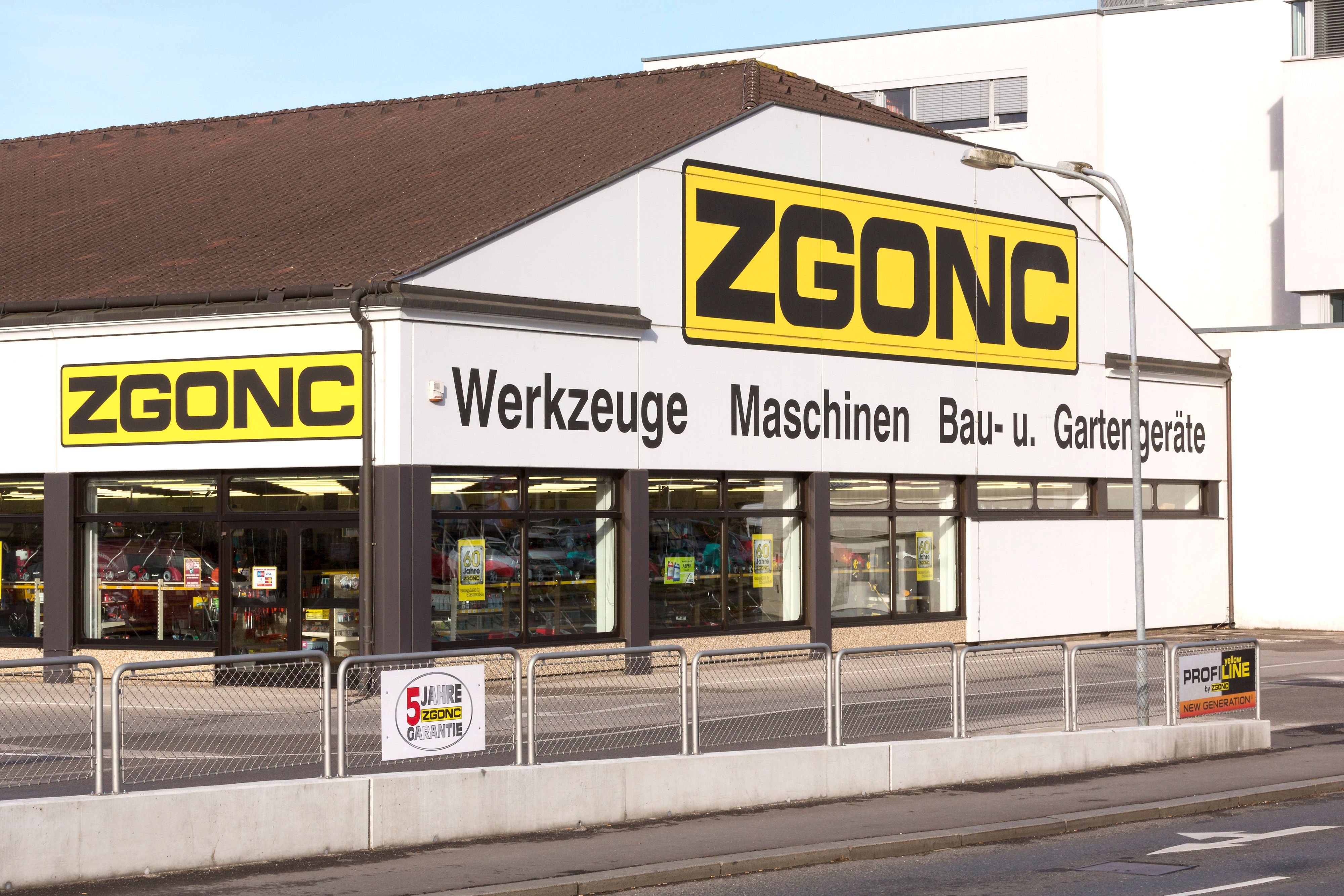 Wirtschaft – Raun ned', kauf – Zgonc wirft das "Z" raus | Heute.at