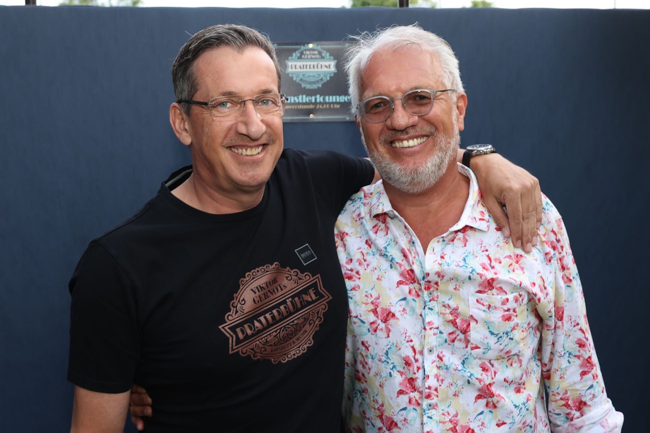 Gernot lässt seine Fans vor lauter Lachen schiefliegen – Stars | Heute.at