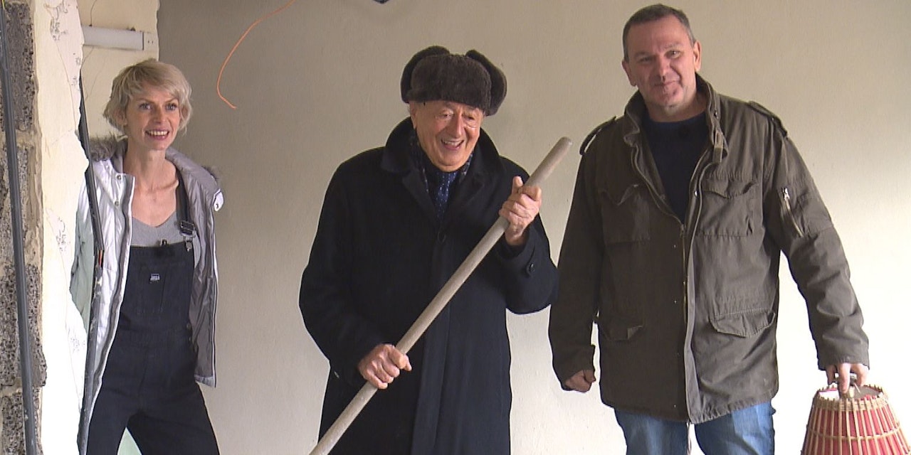 Tv – Lugner gibt ATV-Star wichtigen Handwerker-Tipp | Heute.at