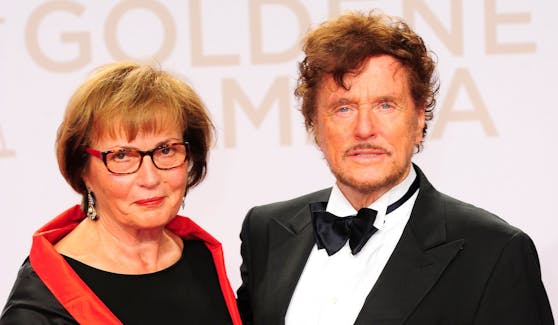 13 Tage nach Tod von Dieter Wedel stirbt auch seine Frau - People ...