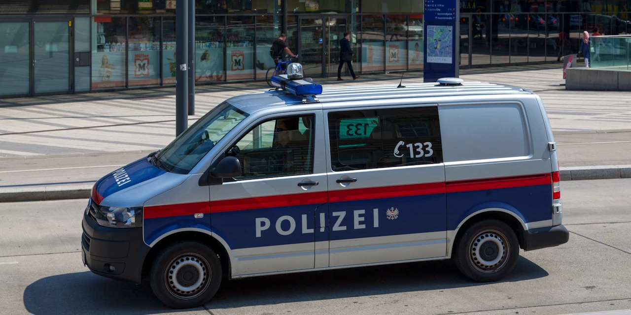 Wien Dieb Flüchtet Und Lässt Komplizen Verhaftet Zurück Heuteat 7661