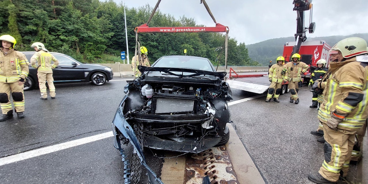 Niederösterreich – Schwerer Unfall auf der A1 fordert vier Verletzte | Heute.at