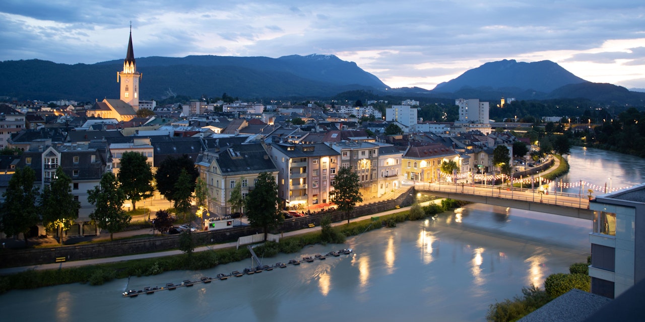 Kärnten – Rathaus dreht Warmwasser ab, heizt nur noch bis 20 Grad ...