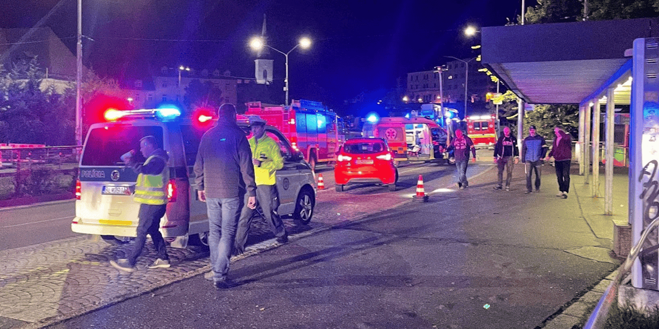 Welt – Auto rast in Bratislava in Menschengruppe – mehrere Tote | Heute.at