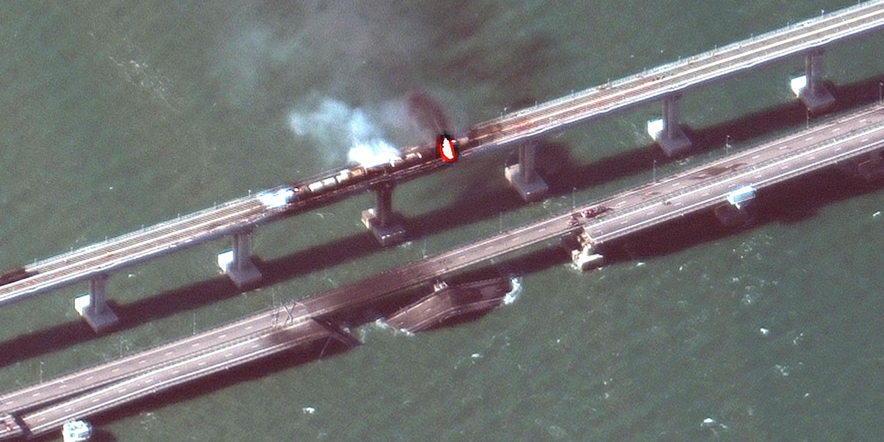 Ukraine – Satellitenbilder von Krim-Brücke zeigen Zerstörung | Heute.at