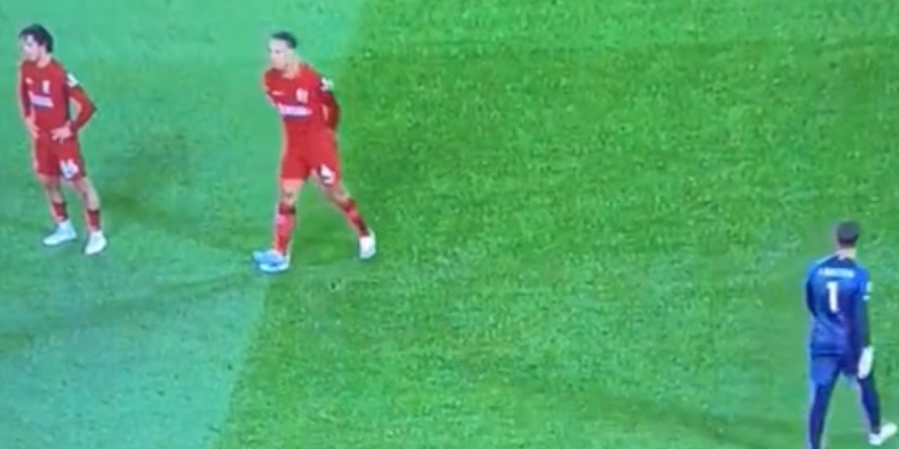 Fussball – "Unsportlich!" Van Dijk zerstört Punkt vor Elfer-Fail | Heute.at