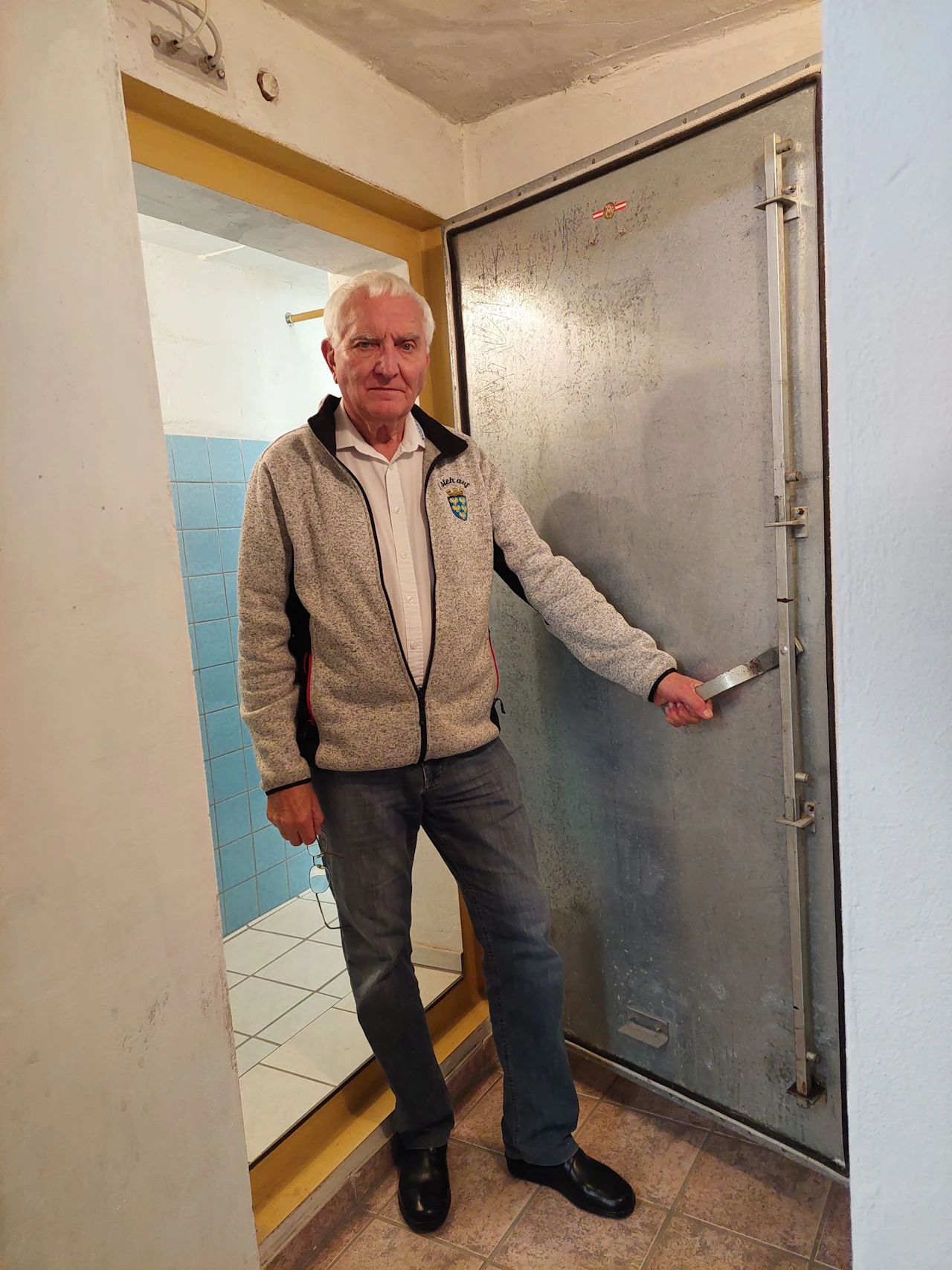 Peter Stehlik in seinem Schutzraum – Niederösterreich | heute.at