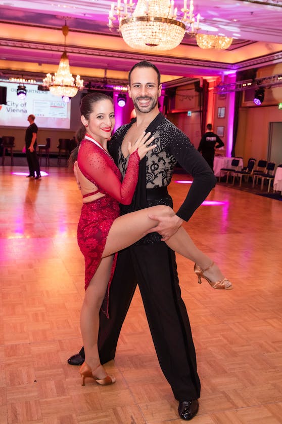 Jahr nach ORF-Sieg: Athanasiadis erneut "Dancing Star" - People | heute.at