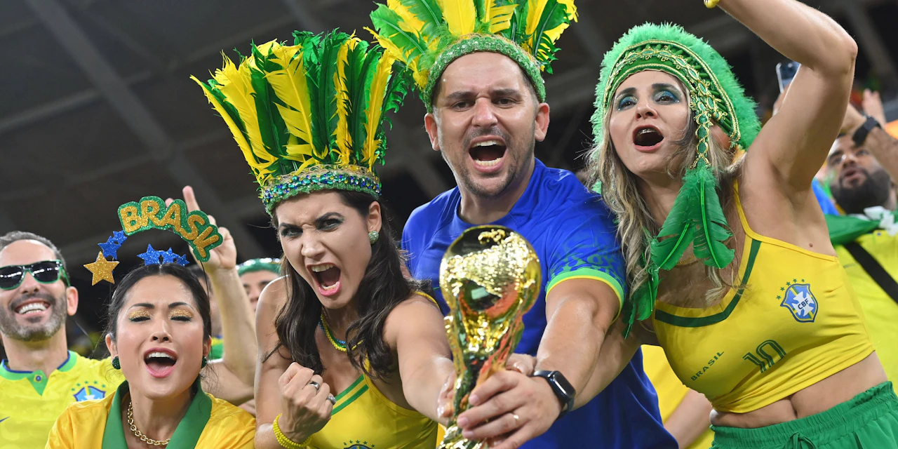 So schrill und schön sind die Fans bei der WM in Katar | Heute.at