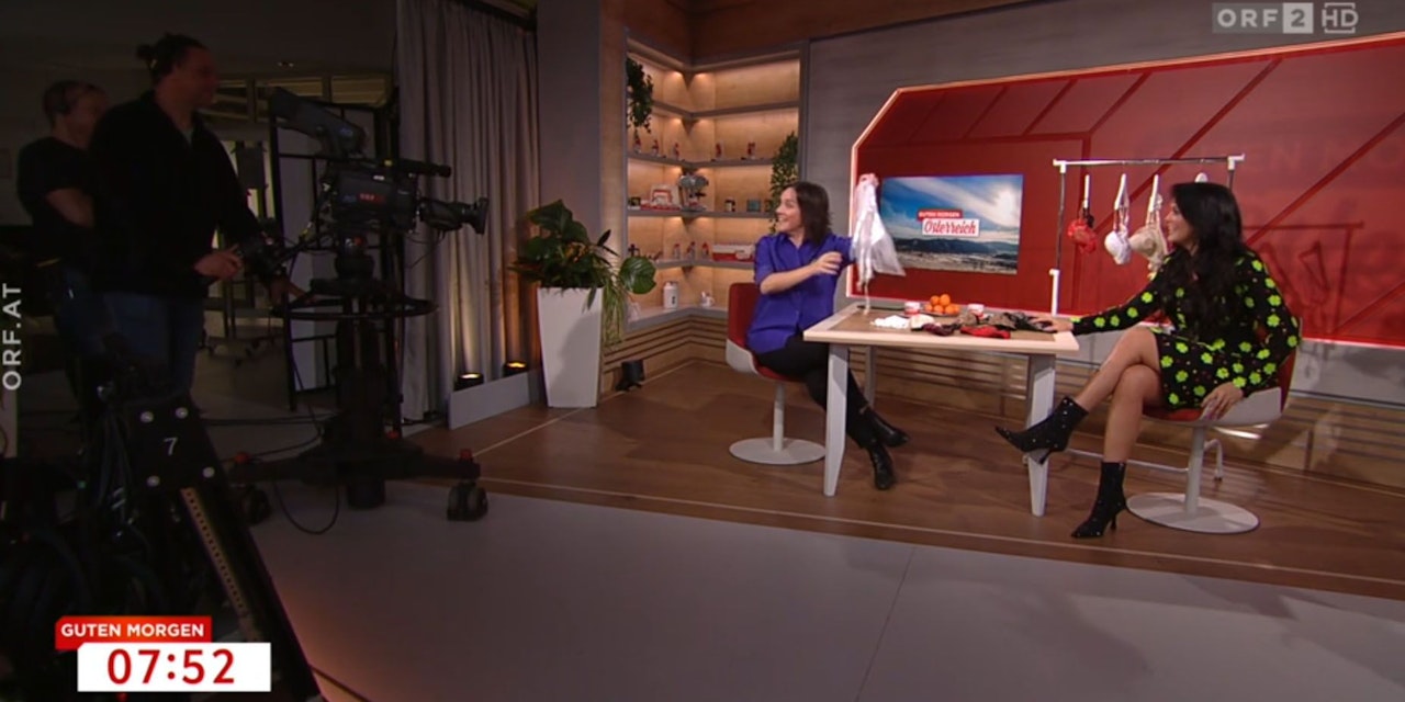 Love – "Darf's das sein?" ORF-Star zeigt Kameramann Unterwäsche | Heute.at