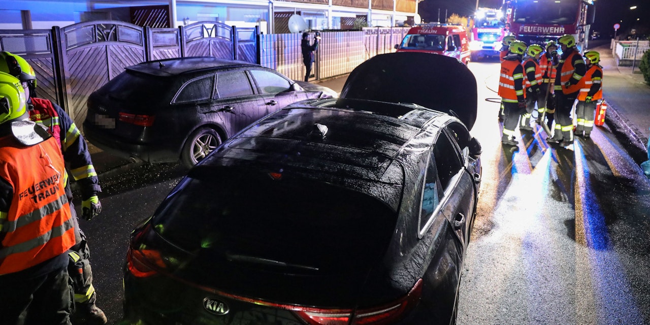 Oberösterreich – Autofahrer flüchtet nach Crash durch das Schiebedach | Heute.at