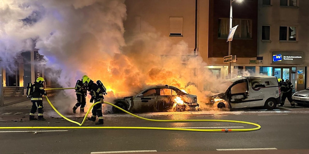 Feuerwehreinsatz | heute.at #100062851 Tag