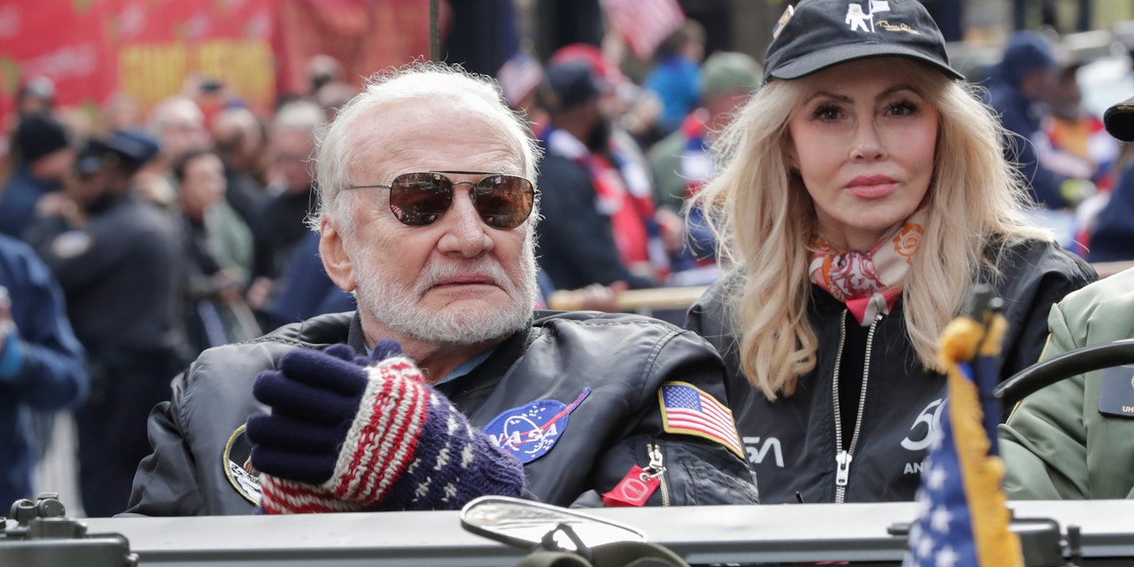 People – Apollo-Astronaut Buzz Aldrin heiratet – mit 93 Jahren | Heute.at