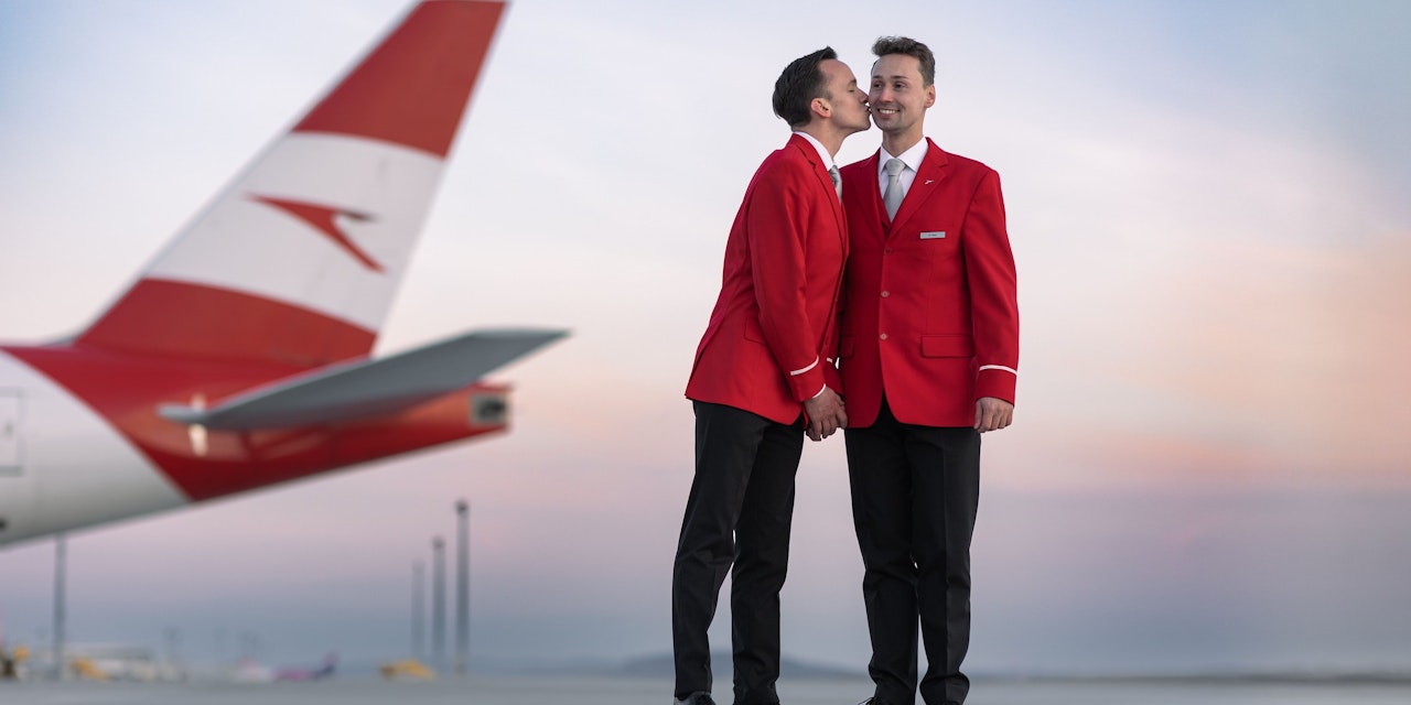 Love – Liebe an Bord – zwei AUA-Flugbegleiter als Traumpaar | Heute.at
