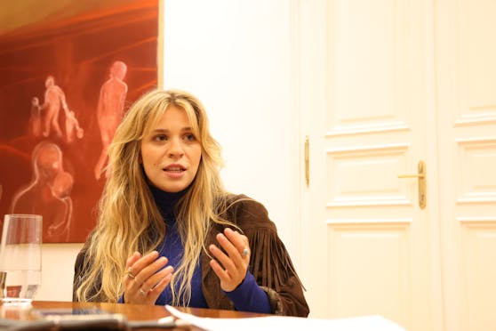 "Können mir nicht viel" – Anja Windl muss zu Fremdenamt - Wien | heute.at