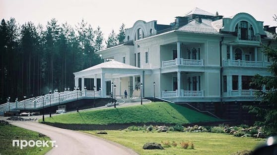 In dieser Luxusvilla soll Putin mit Freundin leben - Welt | heute.at